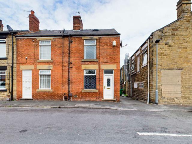 2 Bedroom End Of Terrace House