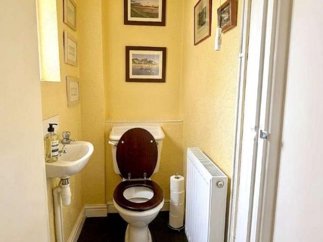 2 Bedroom End Of Terrace House