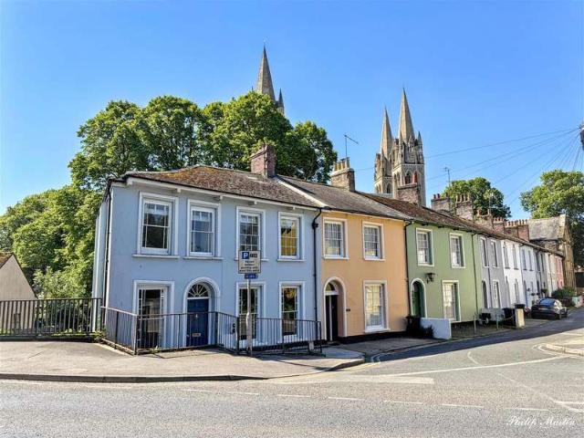 2 Bedroom End Of Terrace House
