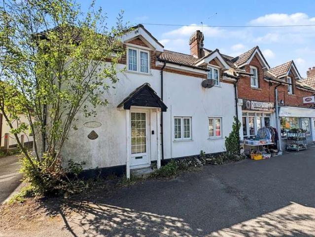 2 Bedroom End Of Terrace House