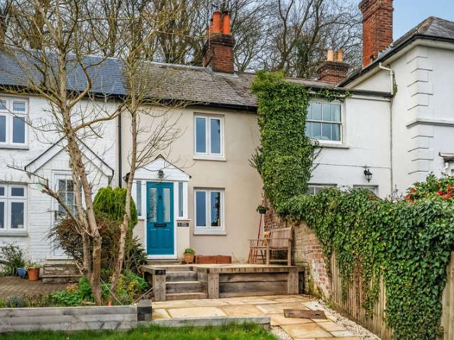 2 Bedroom End Of Terrace House