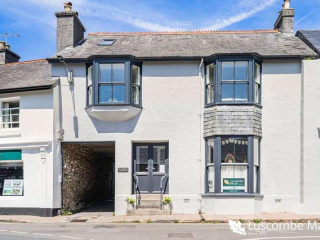 2 Bedroom End Of Terrace House