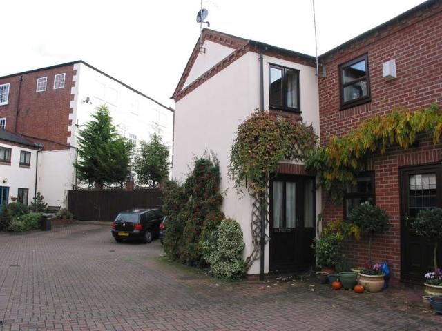 2 Bedroom End Of Terrace House