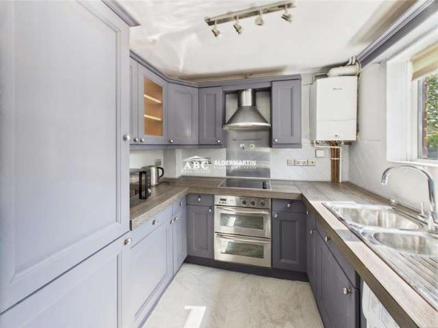 2 Bedroom End Of Terrace House