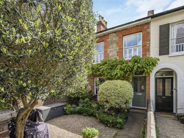 2 Bedroom End Of Terrace House