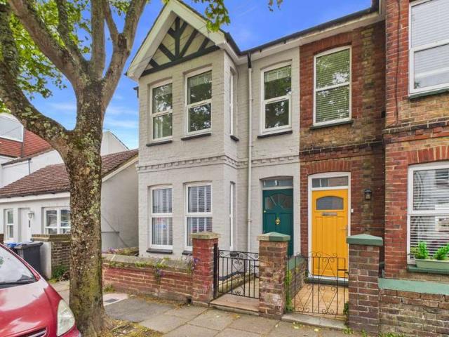 2 Bedroom End Of Terrace House