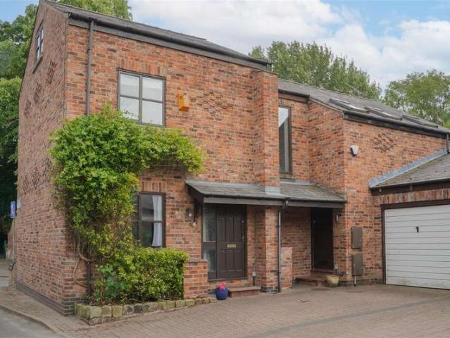 2 Bedroom End Of Terrace House