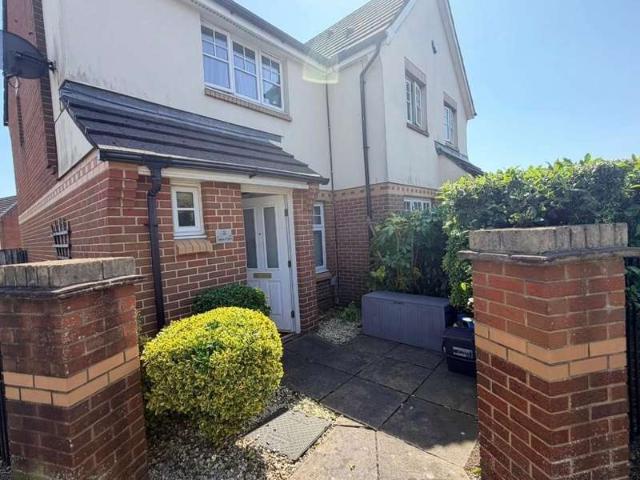 2 Bedroom End Of Terrace House