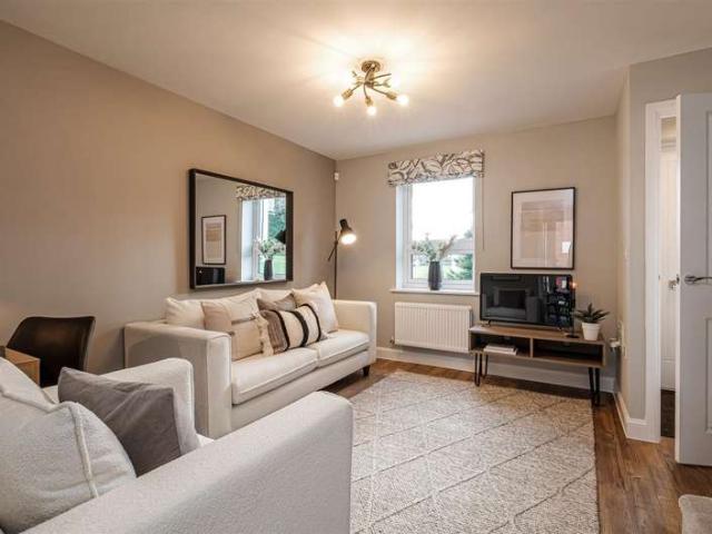 2 Bedroom End Of Terrace House