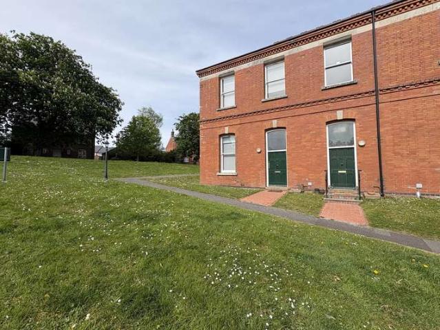 2 Bedroom End Of Terrace House