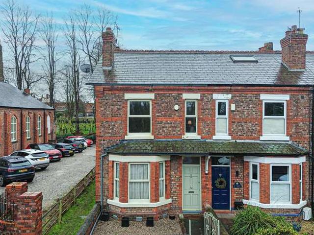 2 Bedroom End Of Terrace House