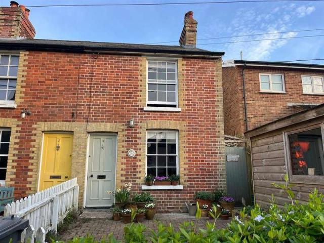 2 Bedroom End Of Terrace House