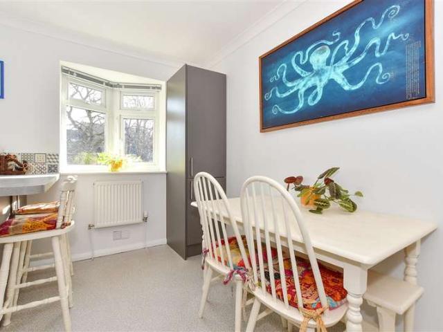 2 Bedroom End Of Terrace House