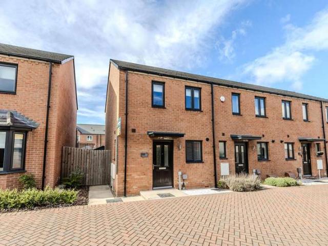 2 Bedroom End Of Terrace House