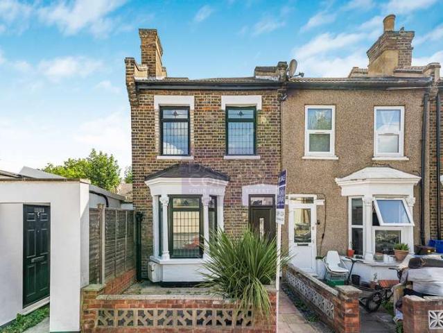 2 Bedroom End Of Terrace House