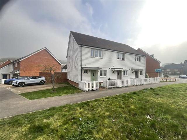 2 Bedroom End Of Terrace House