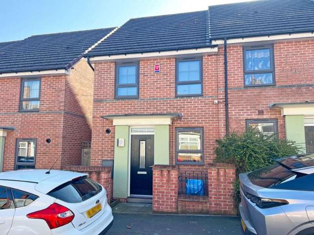 2 Bedroom End Of Terrace House