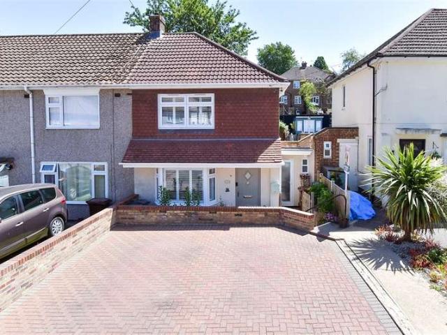 2 Bedroom End Of Terrace House