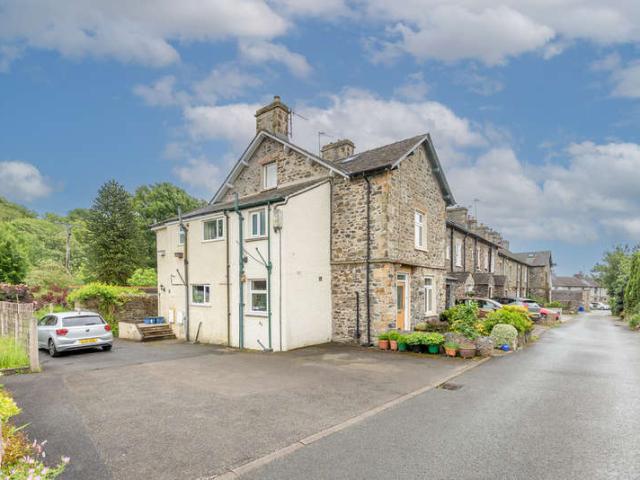 2 Bedroom End Of Terrace House