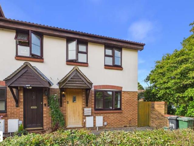 2 Bedroom End Of Terrace House