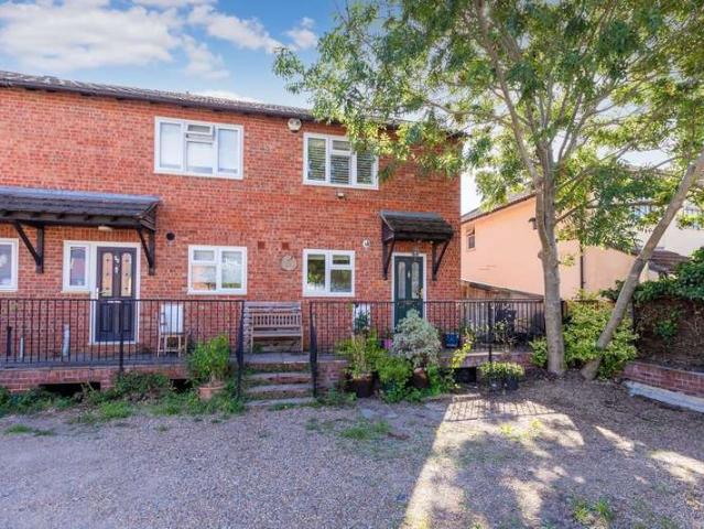 2 Bedroom End Of Terrace House