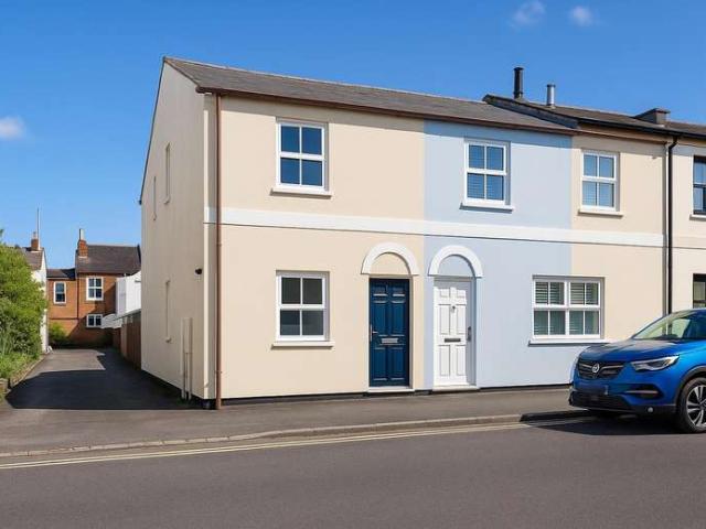 2 Bedroom End Of Terrace House
