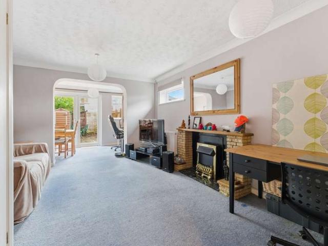2 Bedroom End Of Terrace House
