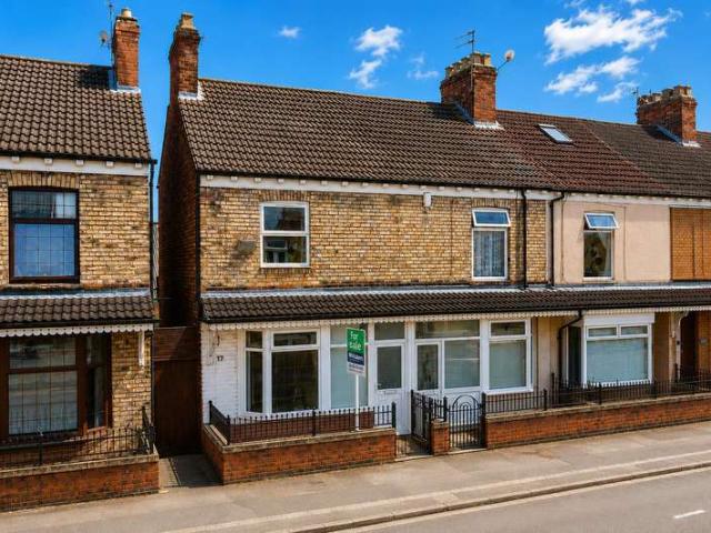 2 Bedroom End Of Terrace House