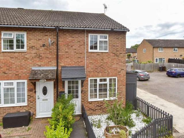 2 Bedroom End Of Terrace House