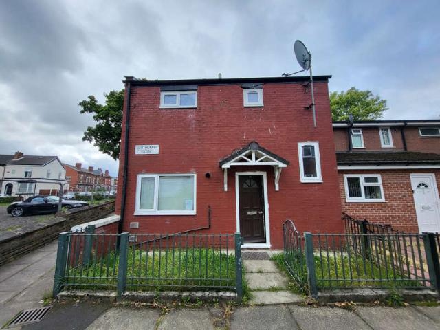 2 Bedroom End Of Terrace House