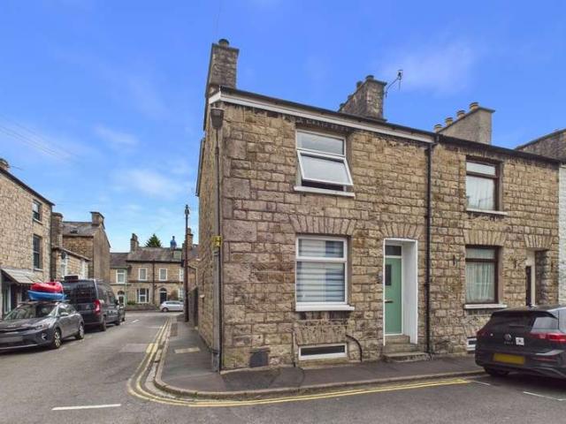 2 Bedroom End Of Terrace House