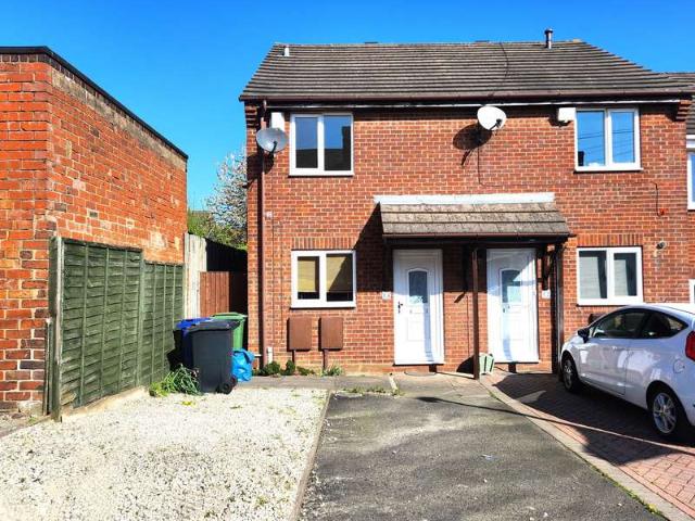 2 Bedroom End Of Terrace House