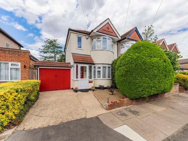2 Bedroom End Of Terrace House