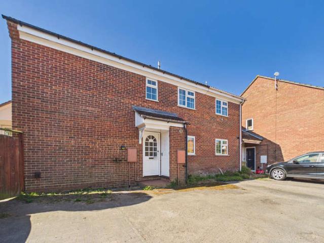 2 Bedroom End Of Terrace House