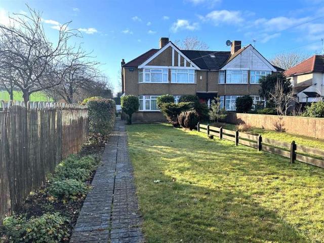 2 Bedroom End Of Terrace House