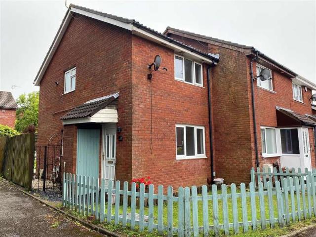 2 Bedroom End Of Terrace House