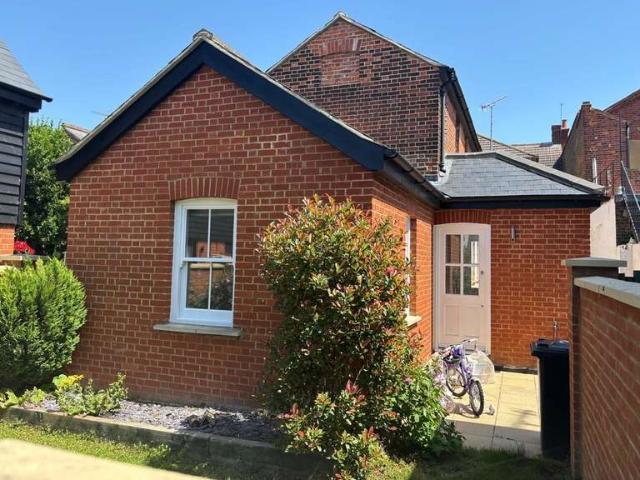 2 Bedroom End Of Terrace House