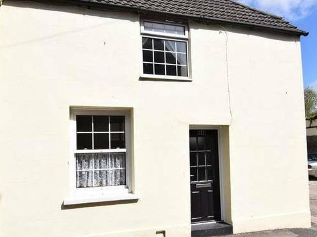 2 bedroom end of terrace house for rent in Colliton Street Dorchester DT1