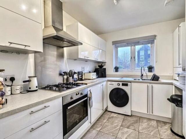 2 bedroom end of terrace house for rent in Campion Close, Ashford, TN25