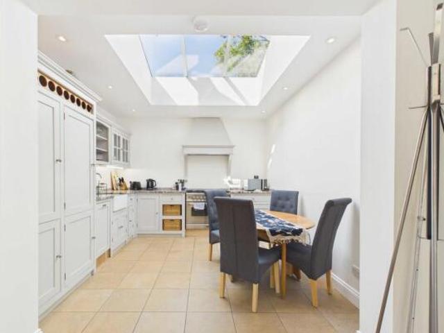 2 bedroom end of terrace house for rent in Carlisle Lane, Waterloo, SE1
