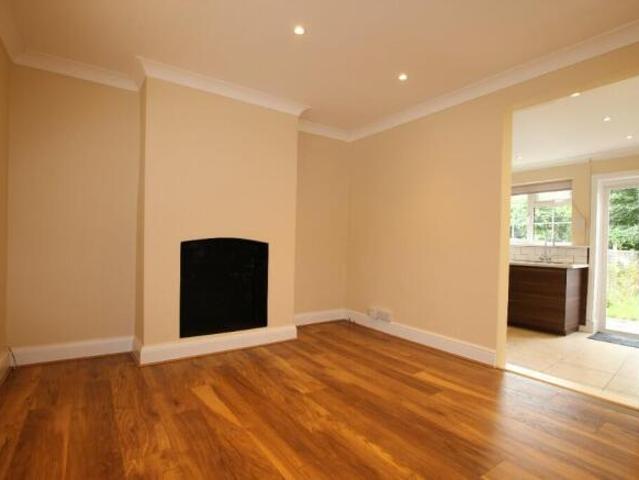 2 bedroom end of terrace house for rent in Chapel Street, ME19