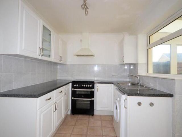 2 bedroom end of terrace house for rent in Chesildene Avenue, Throop, BH8