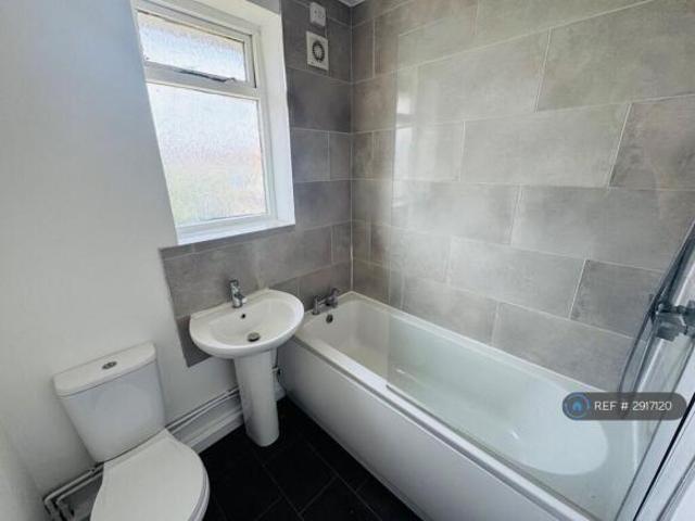 2 bedroom end of terrace house for rent in Critchley Road, Liverpool, L24