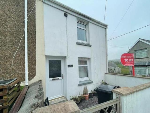 2 Bedroom End Of Terrace House For Rent In Cwmllynfell, Swansea