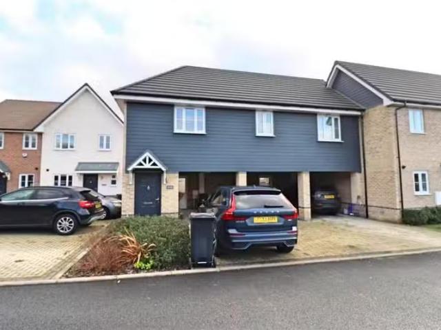 2 bedroom end of terrace house for rent in Acorn Grove, Dunmow.