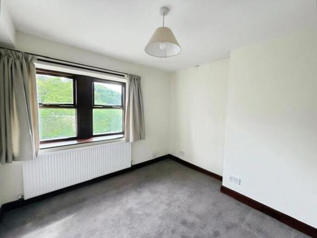2 bedroom end of terrace house for rent in Almondbury Bank, Huddersfield, HD5