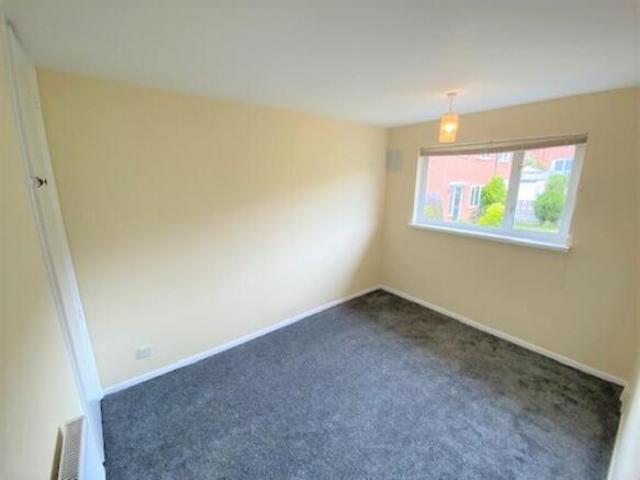 2 bedroom end of terrace house for rent in Almondsbury Road, Paulsgrove, PO6