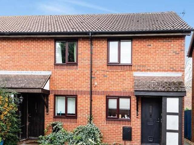 2 bedroom end of terrace house for rent in Balliol Drive Didcot OX11
