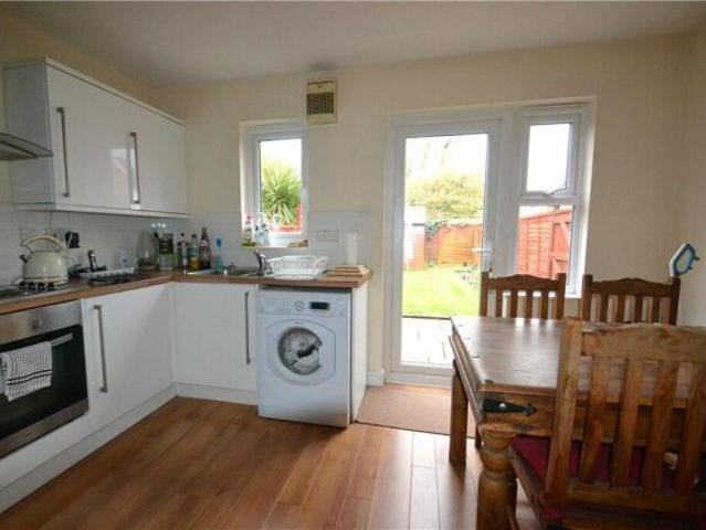 2 bedroom end of terrace house for rent in Barnsbury Gardens, Newport Pagnell, Buckinghamshire, MK16