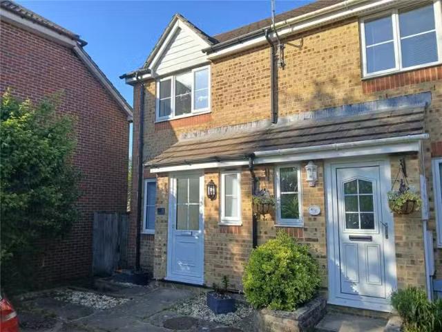 2 bedroom end of terrace house for rent in Blacksmiths Copse.